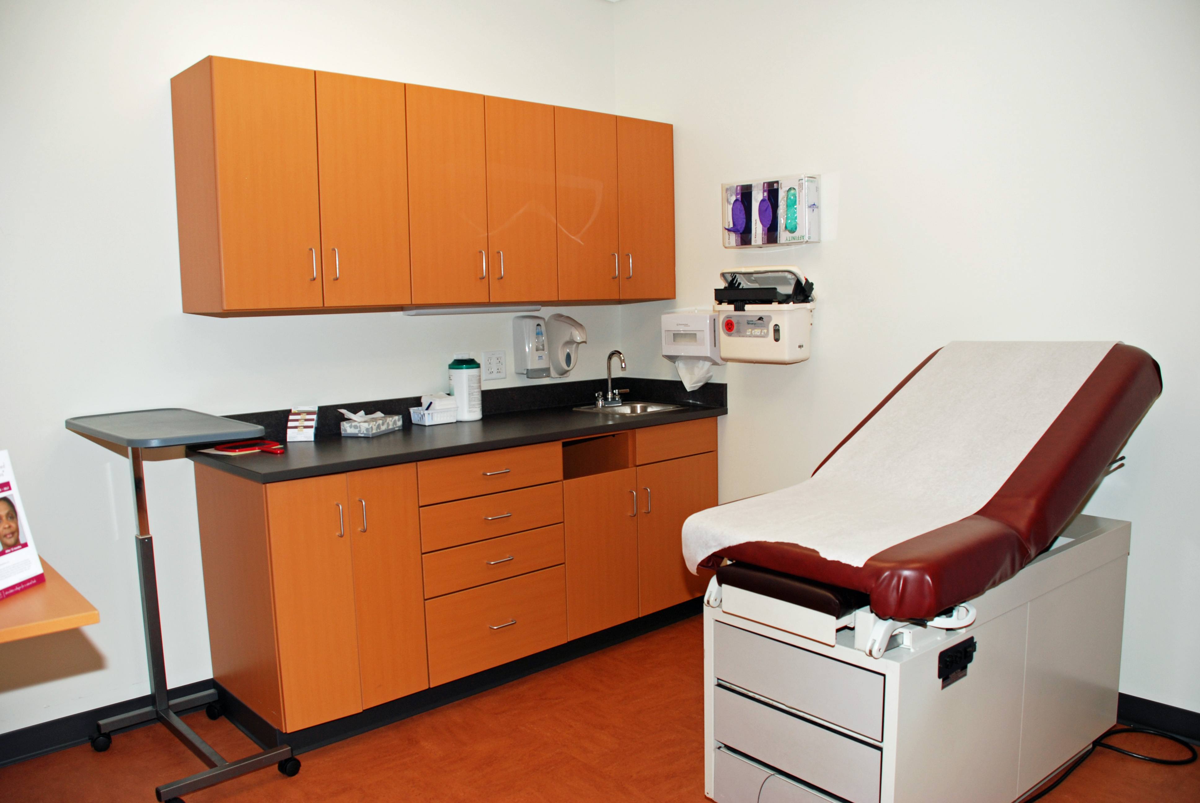DSC_4314a Exam Room | Fox Valley Plastic Surgery, S.C.